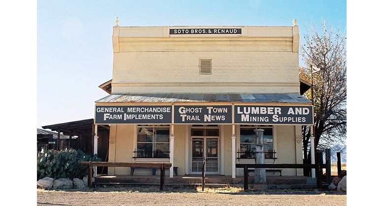 City of Dust - Pearce, Arizona – El Chuqueño