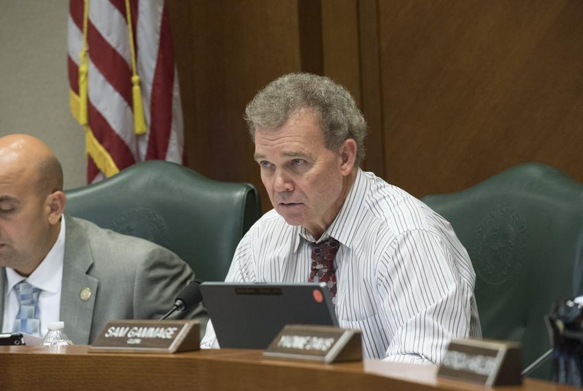 Joe Pickett for Strong Mayor!?! – El Chuqueño