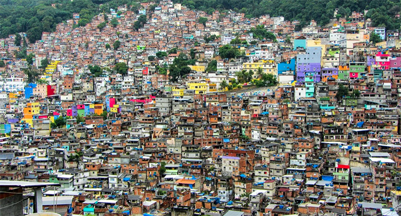 "Surviving in India's Manufacturing Slums" – El Chuqueño